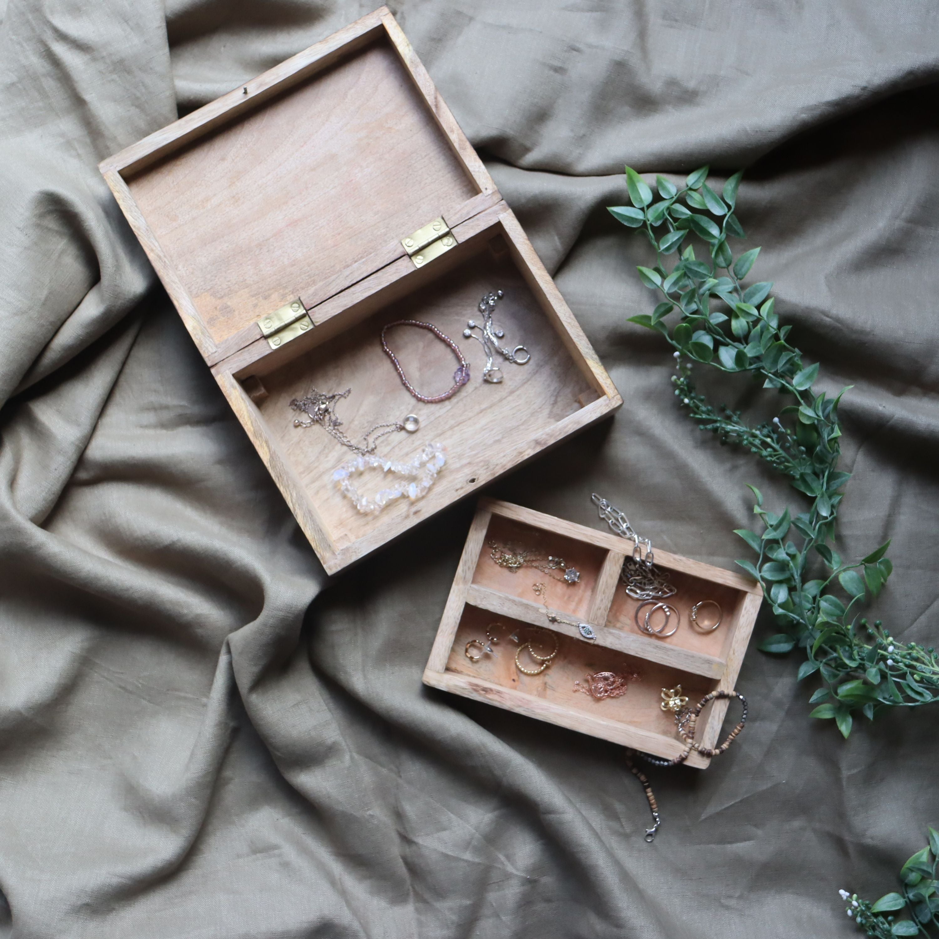 World Map Keepsake Jewellery Box - Wood, Engraved, Rectangle